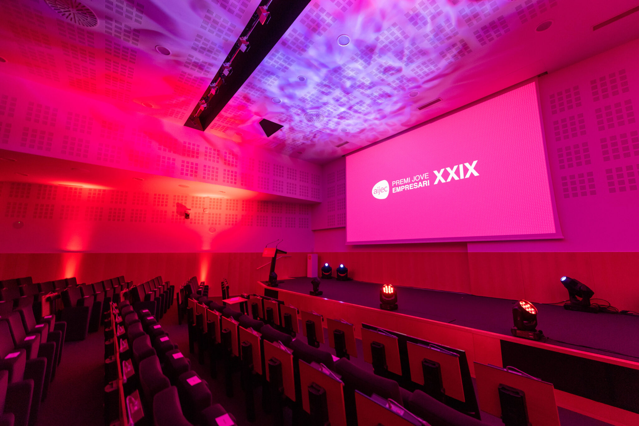 Francesc Julià (Kave Home), Diliara Lupenko (Impress) y Jordi Romero ...